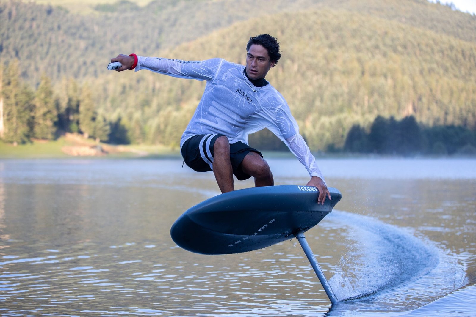 How to eFoil: Your Step-by-Step Guide to Flying Above Water
