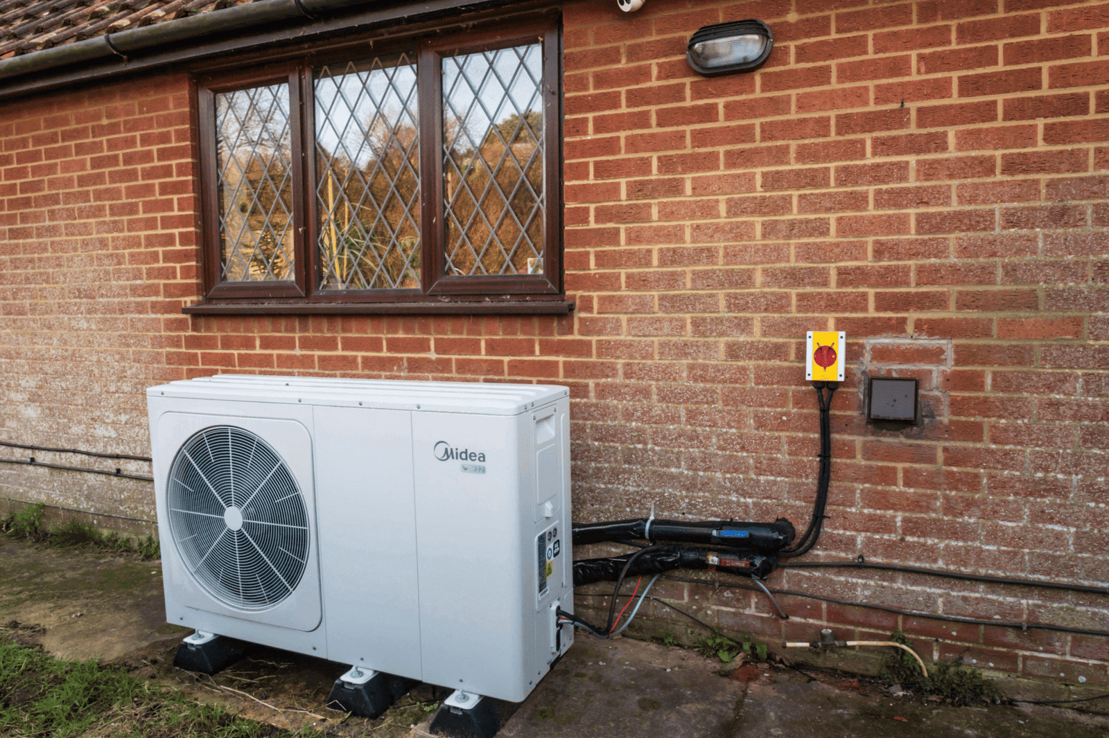 5 Reasons You Should NOT Buy a Heat Pump (A Brutally Honest Guide)